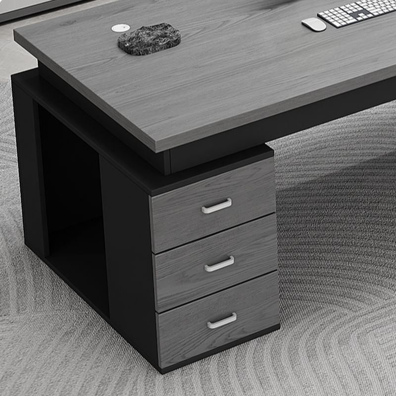 Transitional Executive Office Desk with Versatile Orientation ...